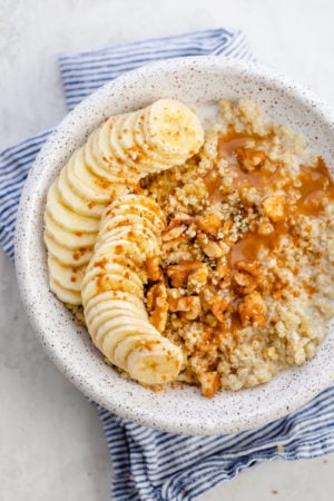 Quinoa Oatmeal {Breakfast Recipe} - Feel Good Foodie