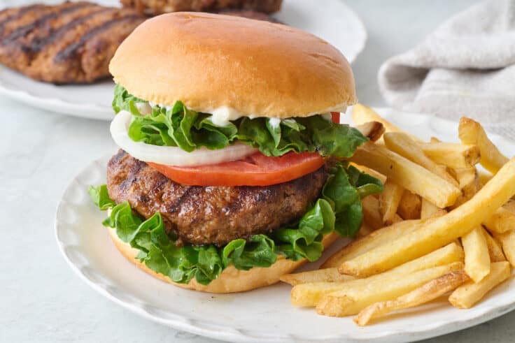 Hamburger Recipe That Stays Juicy Cooks in 10 Minutes