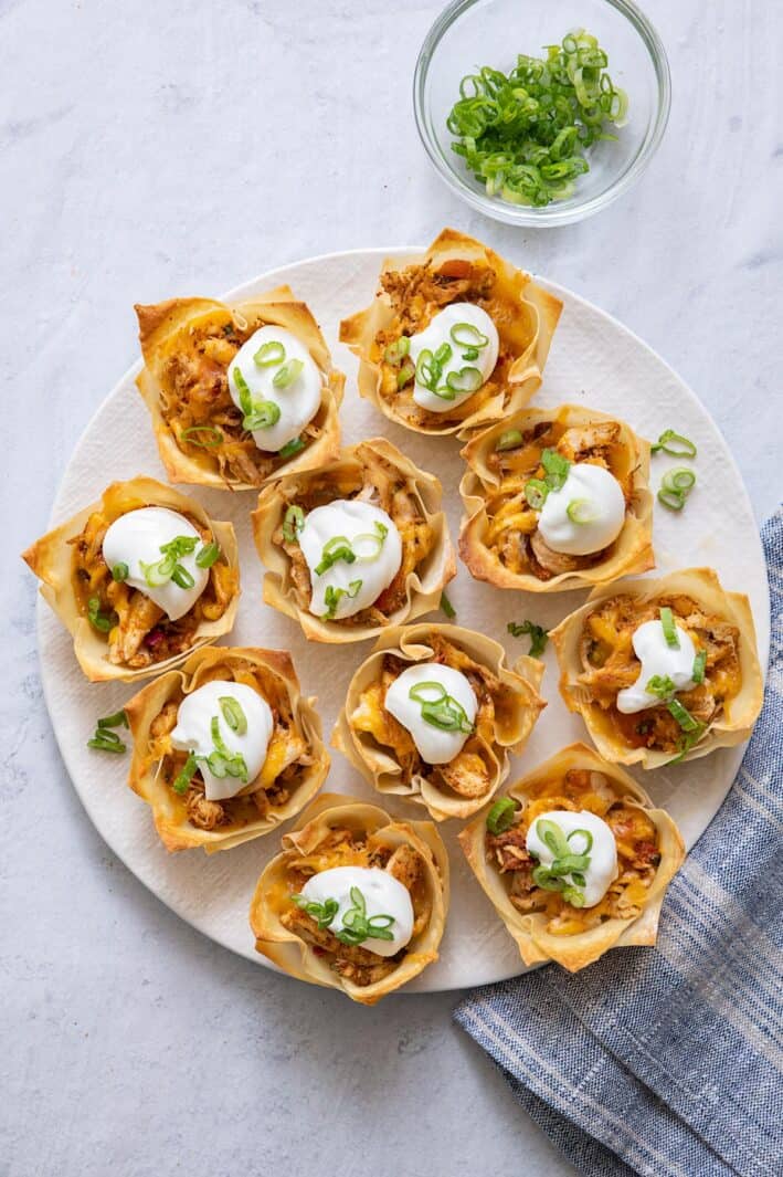 Crispy Chicken Taco Wonton Cups {Muffin Tin Recipe} - Feel Good Foodie