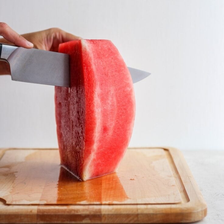 How to Cut a Watermelon 2-Ways With and Without The Rind