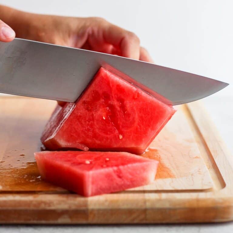 How to Cut a Watermelon 2-Ways With and Without The Rind