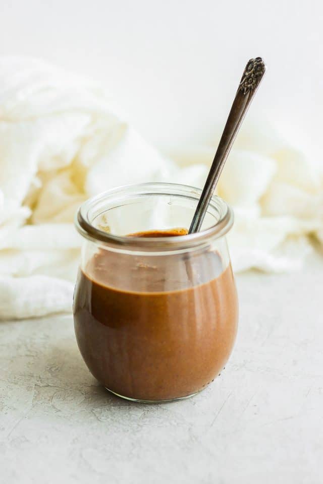 Homemade Nutella {4 Ingredients!} - Feel Good Foodie