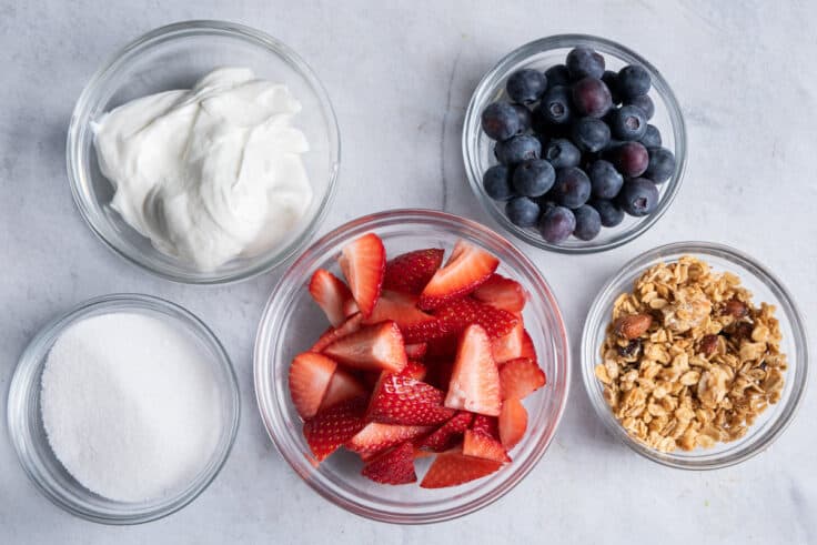 Fruit and Yogurt Parfaits {with Granola}