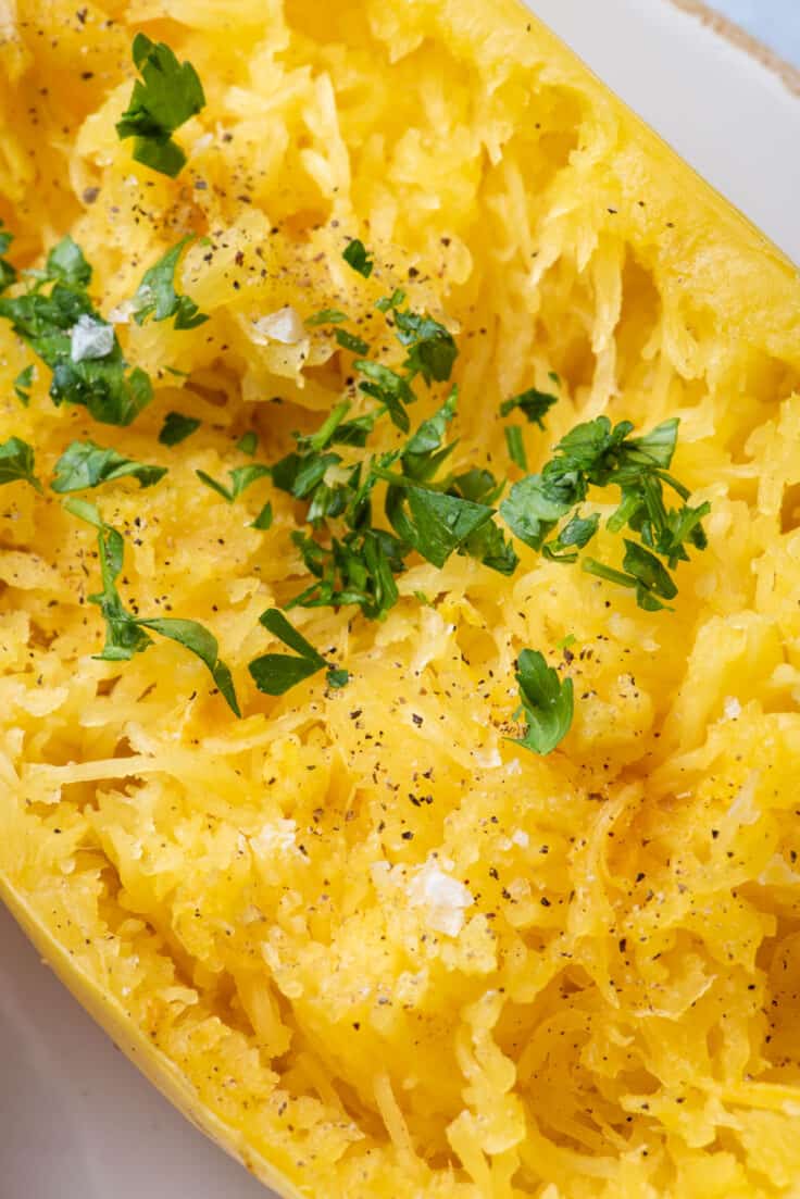 Instant Pot Spaghetti Squash {Quick 20 Min Recipe!}