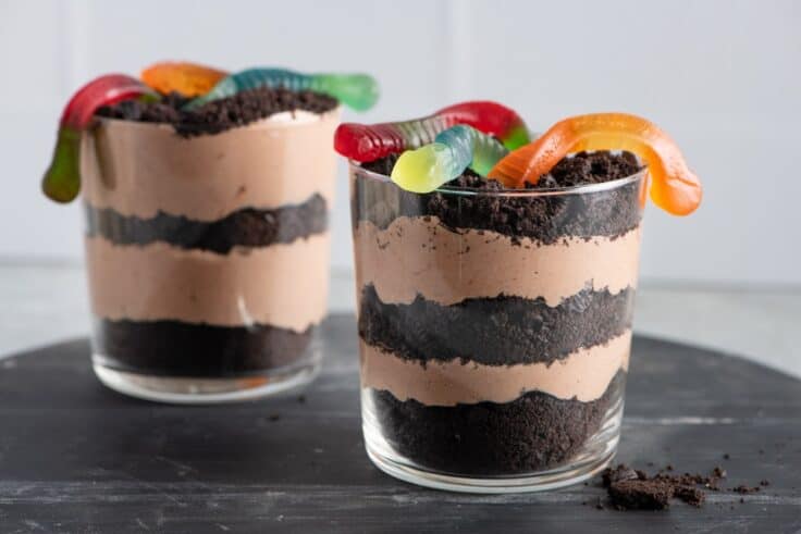 Easy Dirt Pudding Recipe with Gummy Worms