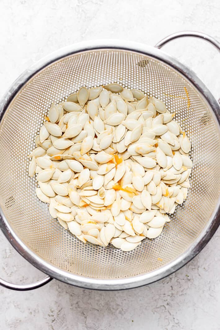 How to Roast Pumpkin Seeds {Easy Tutorial} - Feel Good Foodie