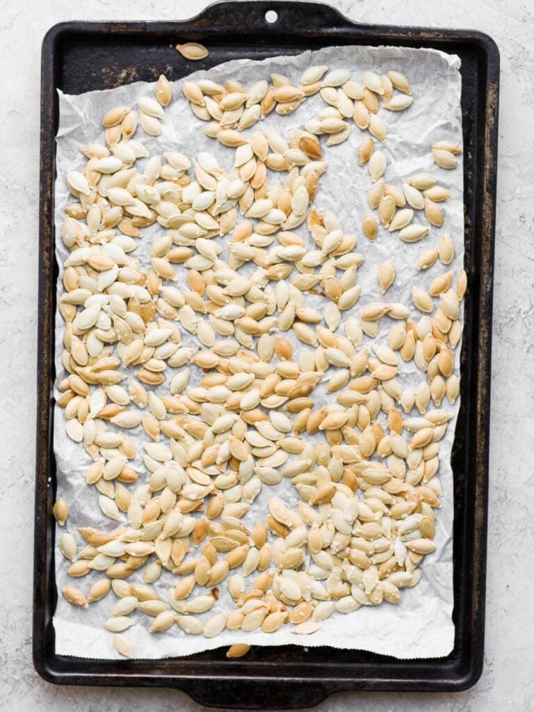 Roasted Pumpkin Seeds {Easy Tutorial} - Feel Good Foodie