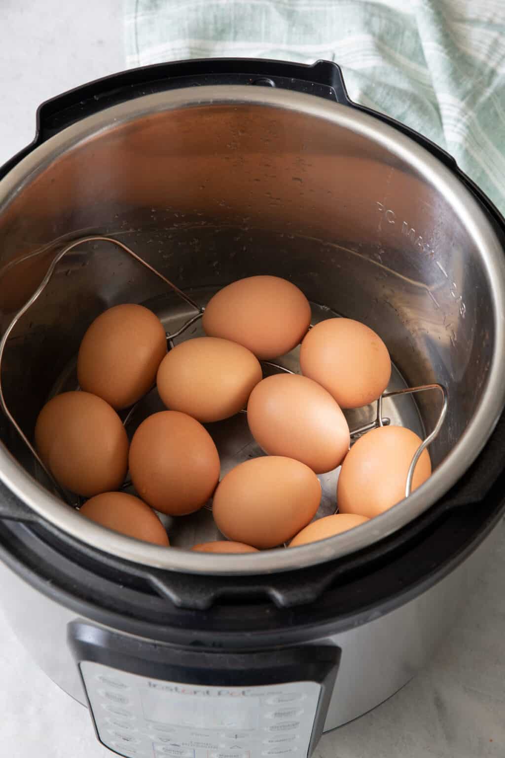Perfect Instant Pot Hard Boiled Eggs {4-4-4 Rule} - Feel Good Foodie