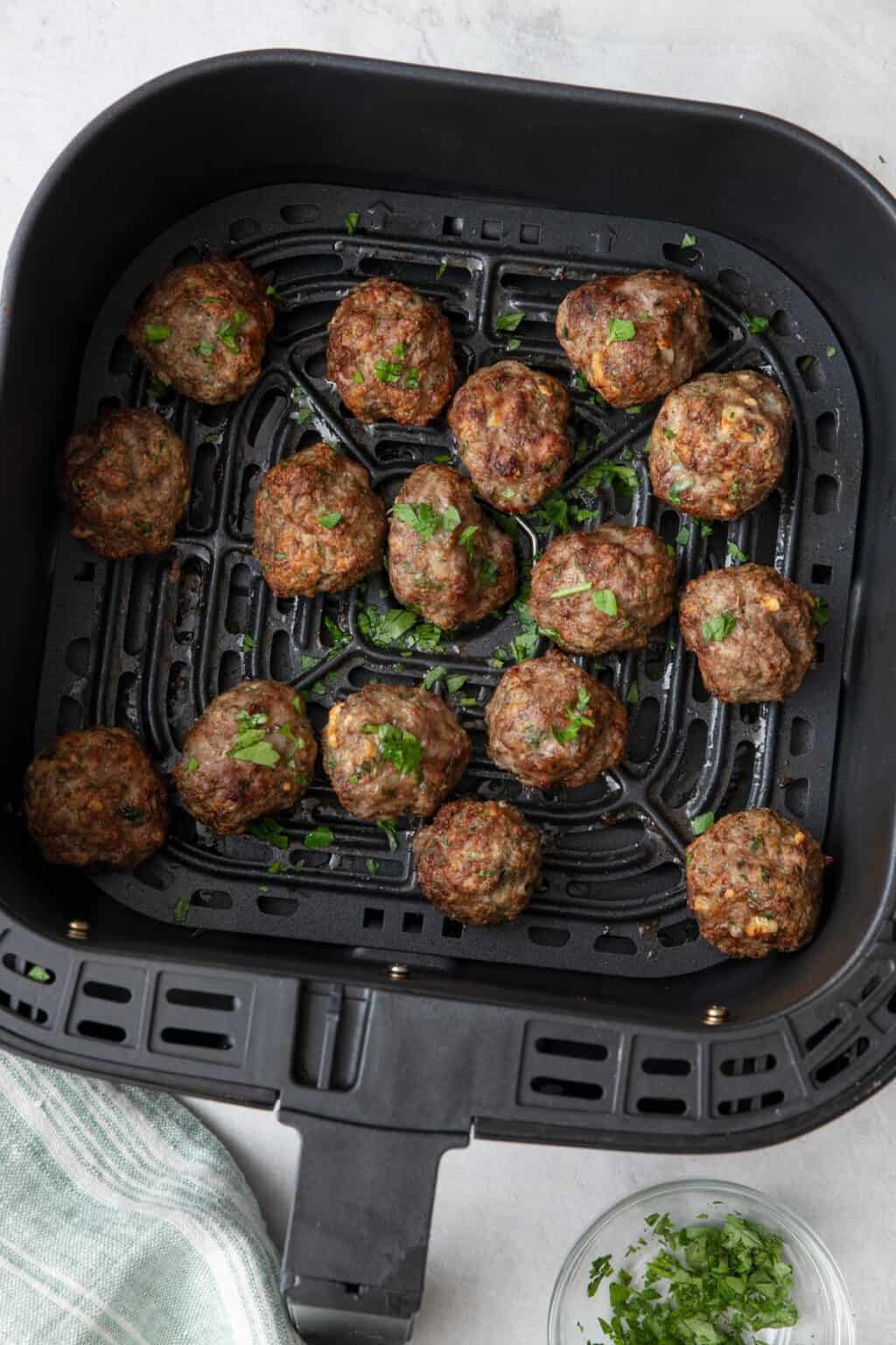 Juicy Air Fryer Meatballs