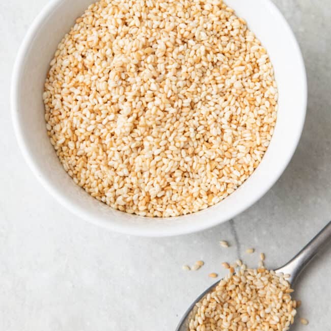 How to Toast Sesame Seeds {2 Ways!} - Feel Good Foodie