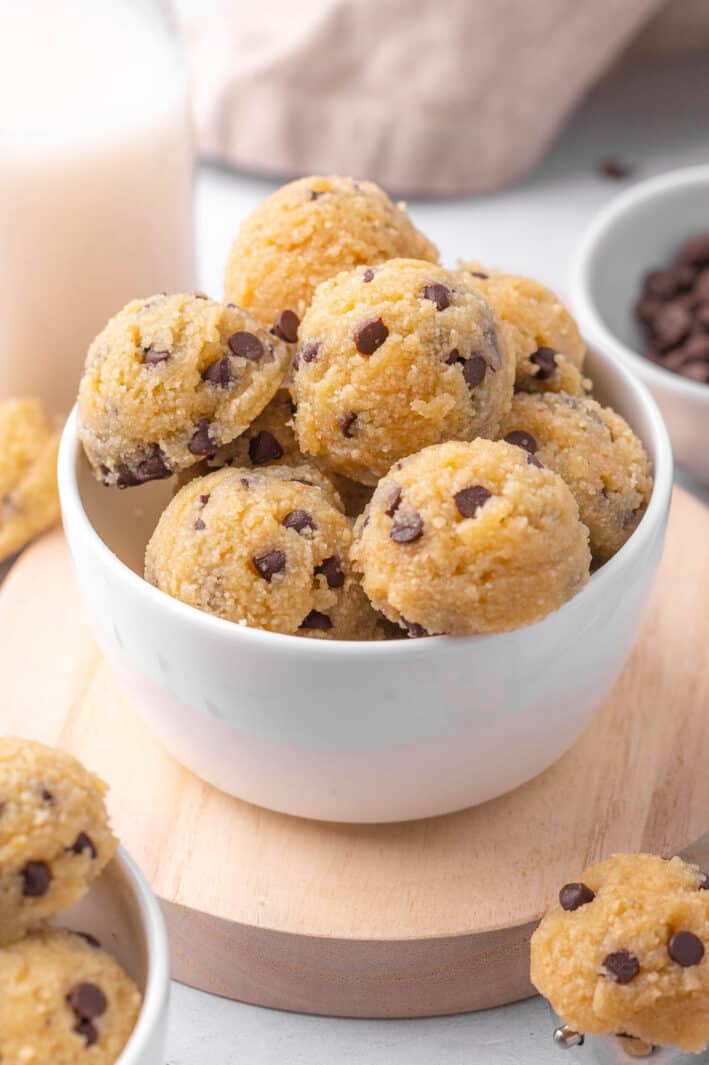 Easy Edible Cookie Dough Recipe with Almond Flour