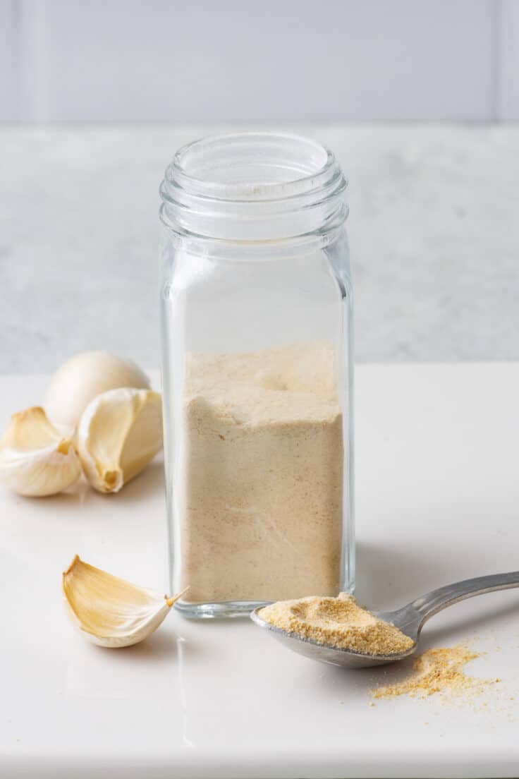 How to Make Garlic Powder {Easy Oven Method}