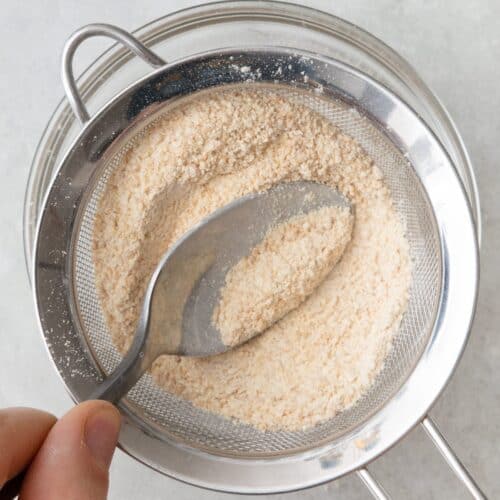 How to Make Garlic Powder {Easy Oven Method}