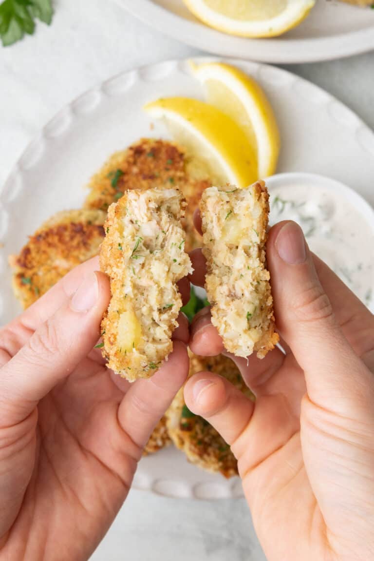 Easy Potato Tuna Cakes Recipe with Mashed Potatoes