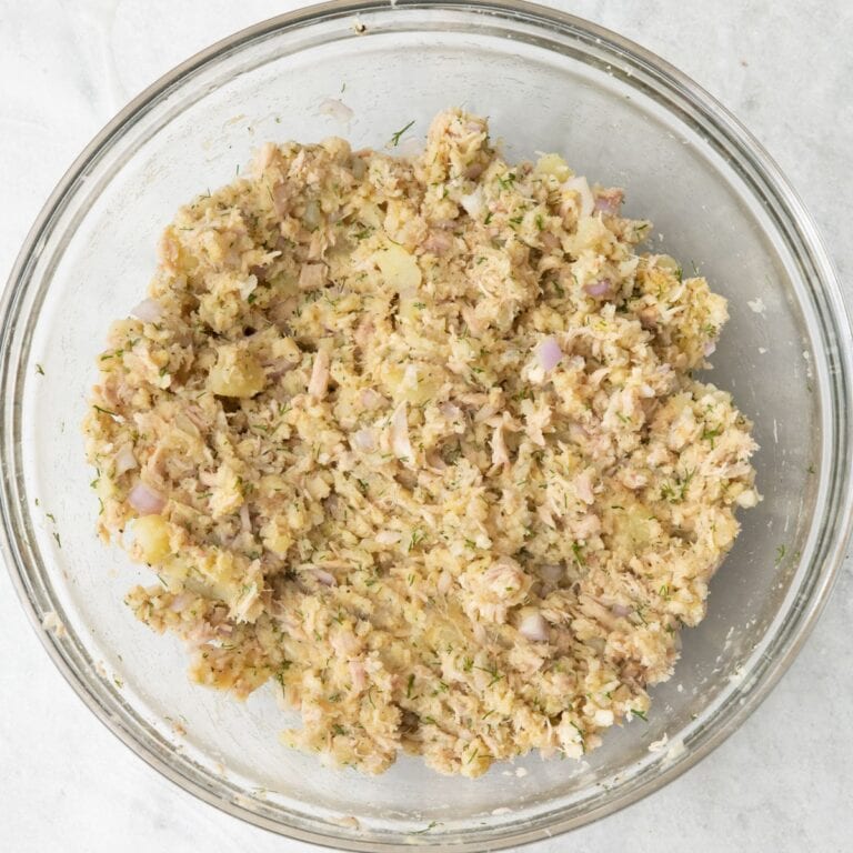 Easy Potato Tuna Cakes Recipe with Mashed Potatoes