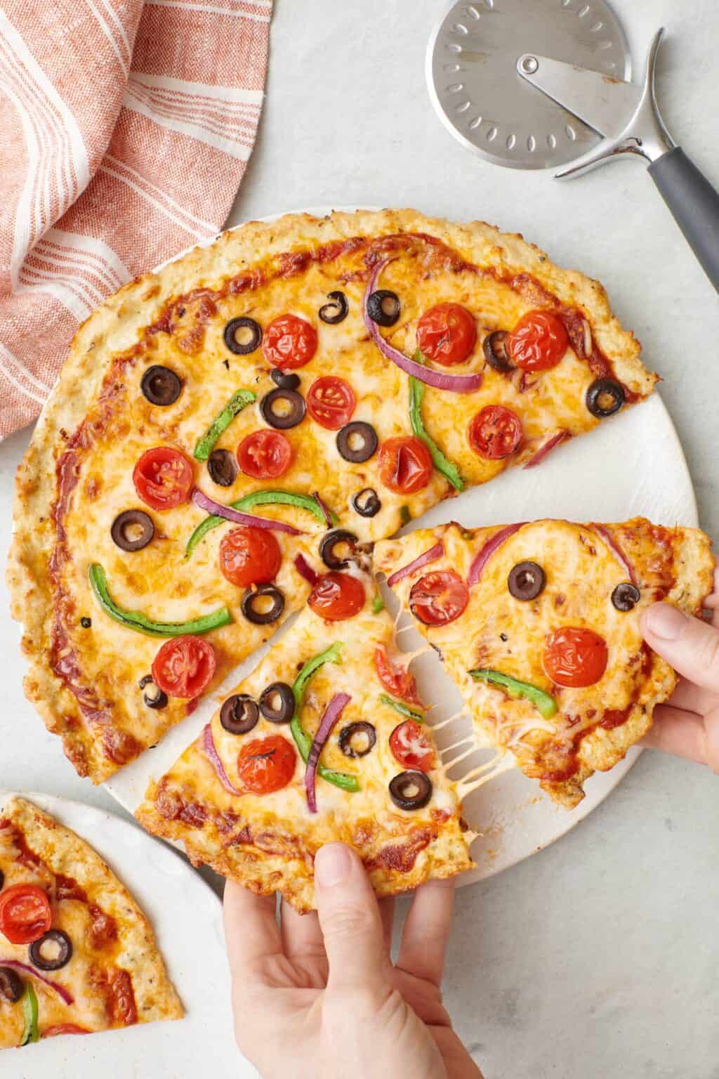 Cheesy Chicken Crust Pizza {Low Carb, High-Protien!} - Feel Good Foodie