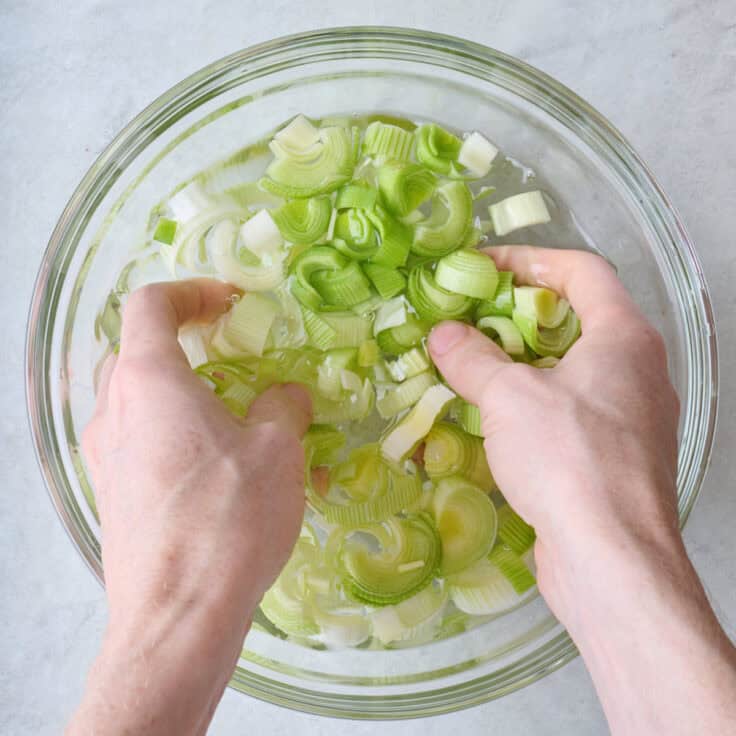 How to Cut and Clean Leeks (with Video Tutorial)