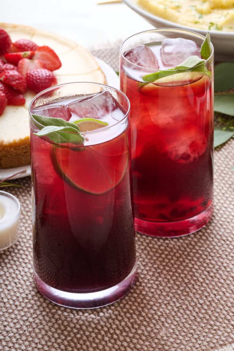Easy Sparkling Pomegranate Mocktail Recipe