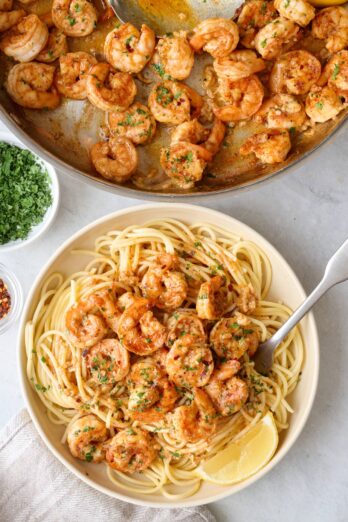 Garlic Butter Shrimp (15 Minute Recipe!)