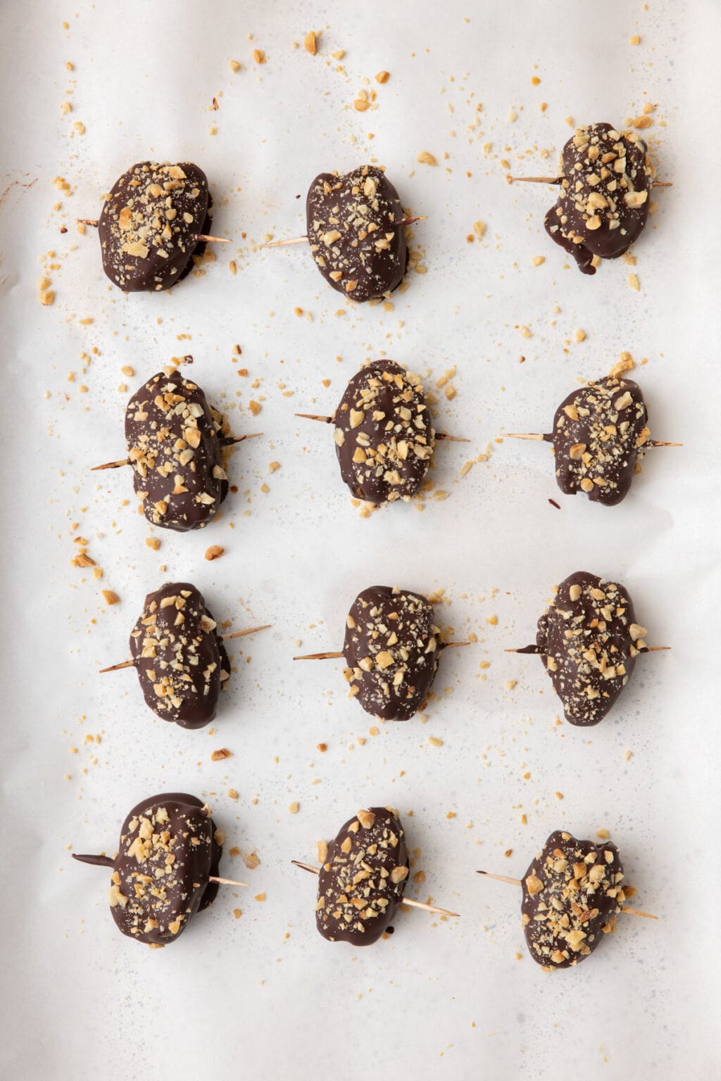 4 Ingredient Date Snickers {TikTok Recipe} - Feel Good Foodie