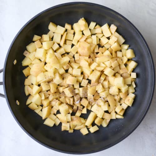 Ground Beef & Potatoes {Easy One Pan Recipe} - Feel Good Foodie
