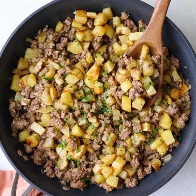 Ground Beef & Potatoes {Easy One Pan Recipe} - Feel Good Foodie