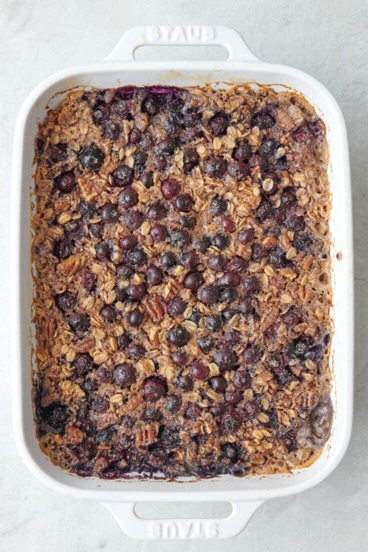 Easy Blueberry Baked Oatmeal Mix and Bake in One Pan