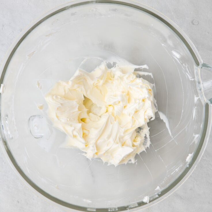 How To Make Buttercream Frosting for Spreading or Piping