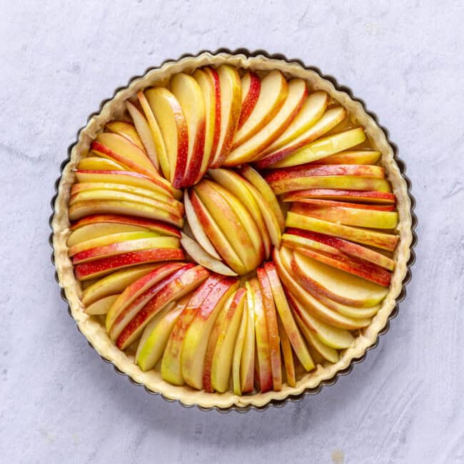 Easy Apple Tart Recipe with Puff Pastry
