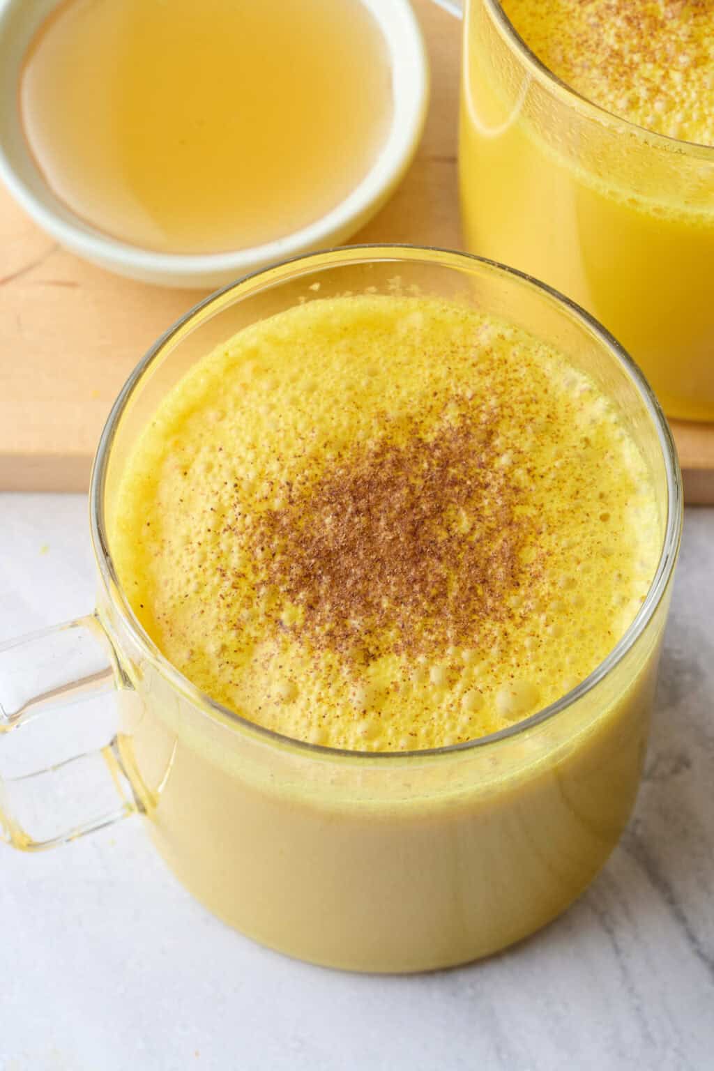 Golden Milk Turmeric Latte Recipe (Easy 5-Minute Recipe!)